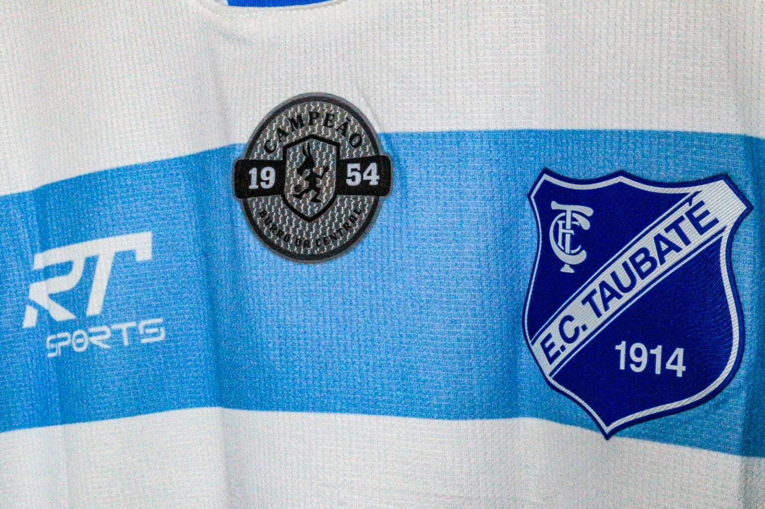 Camisa 2024 do EC Taubaté é apresentada